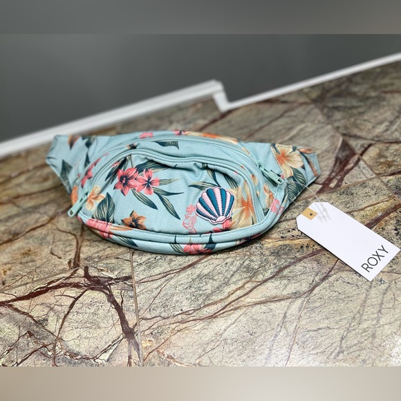 Roxy | Bags | Disney The Little Mermaid Roxy Collaboration | Poshmark
